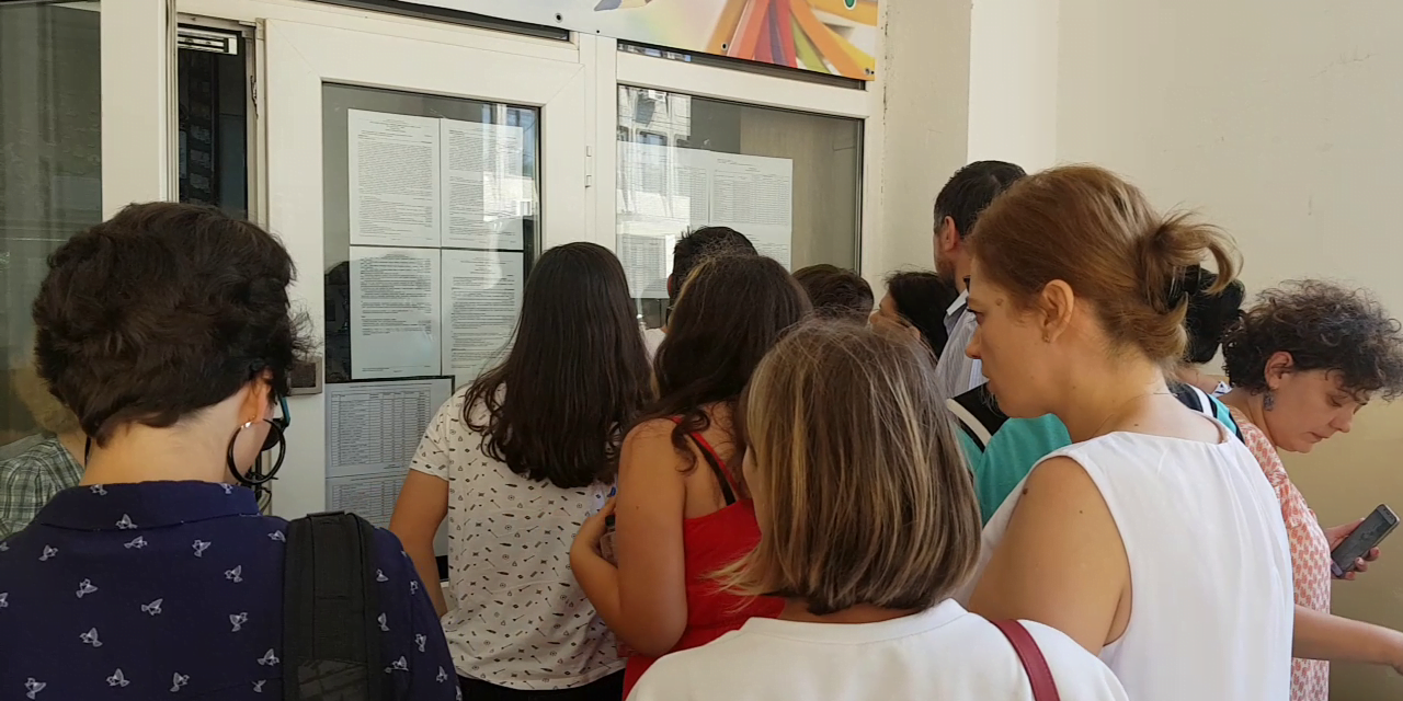 Care sunt cele mai slabe licee din Constanța. Unde s-a intrat cu medii ...